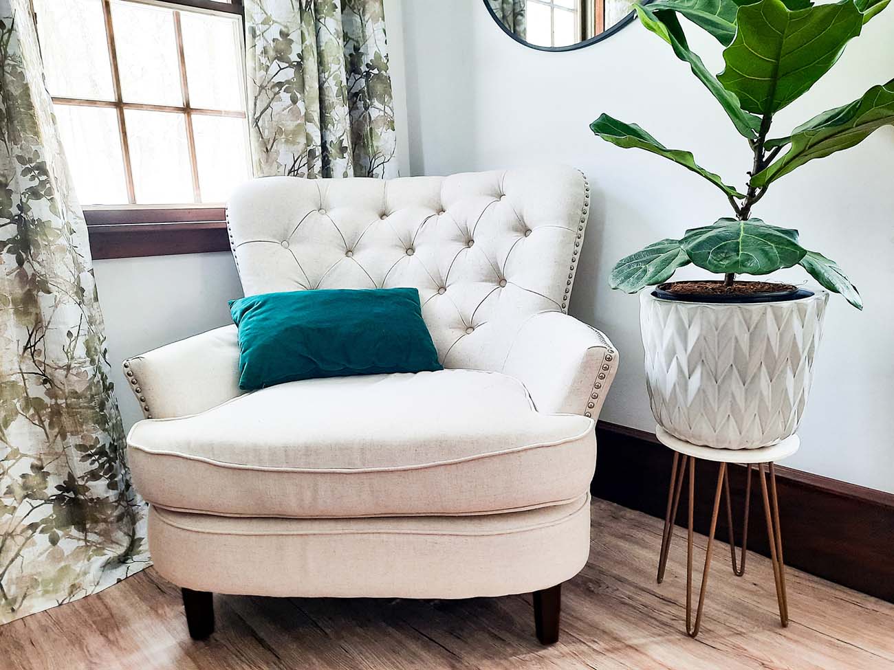 5 Benefits of Having a Cozy Reading Nook - Katie T's Home