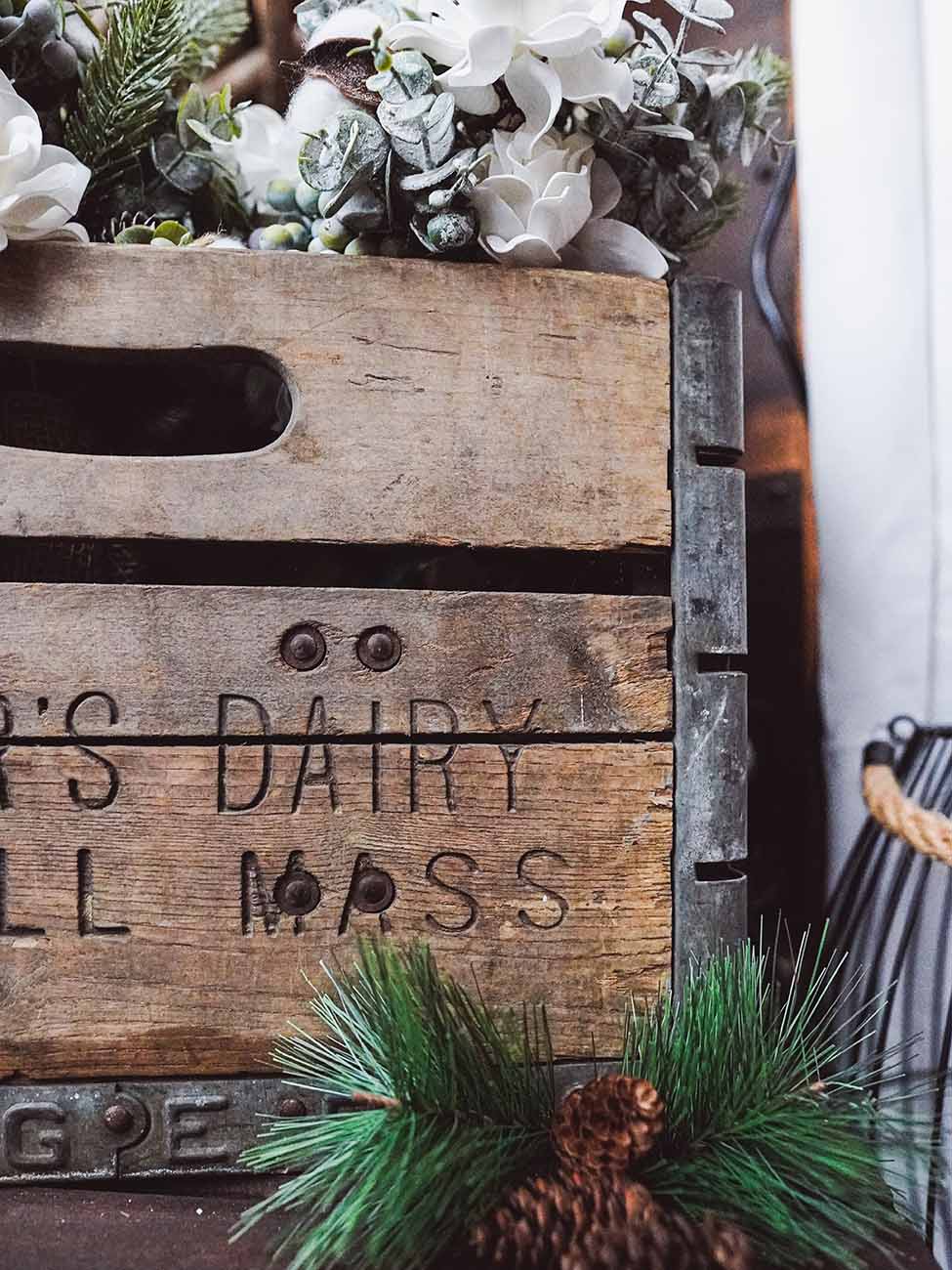 10 Unique Christmas Decor Ideas for Your Rustic Farmhouse Home