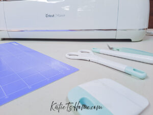 Cricut Projects Beginner’s Guide Part 2: How to Set Up Your Cricut