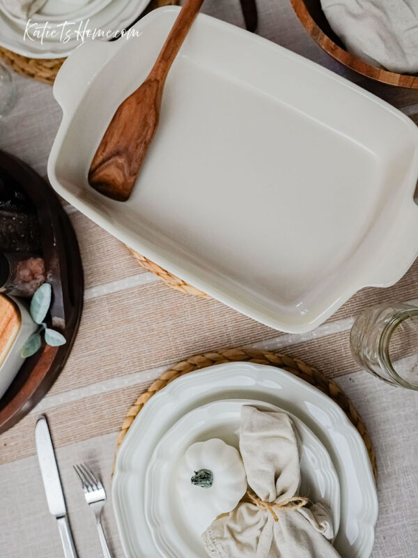 Secrets of an Instagram-Worthy Friendsgiving Table: How to Set the ...