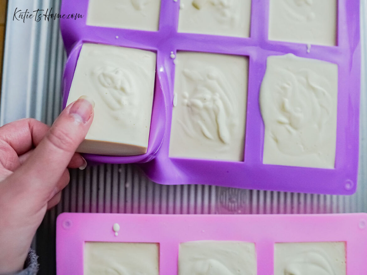 Easy Homemade Soap Recipe with Lye: Soap Making for Beginners - KATIE T ...